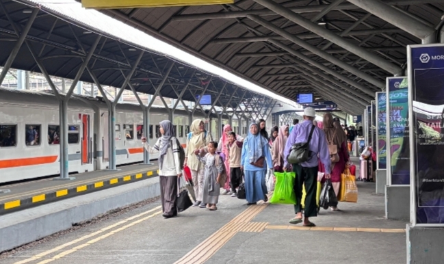 Libur Panjang Isra Mikraj, Penumpang KA Daop 8 Surabaya Meledak, Tembus ...